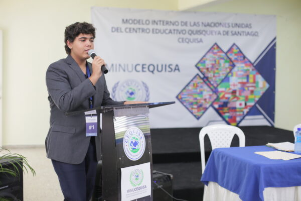 Centro Educativo Quisqueya de Santiago.